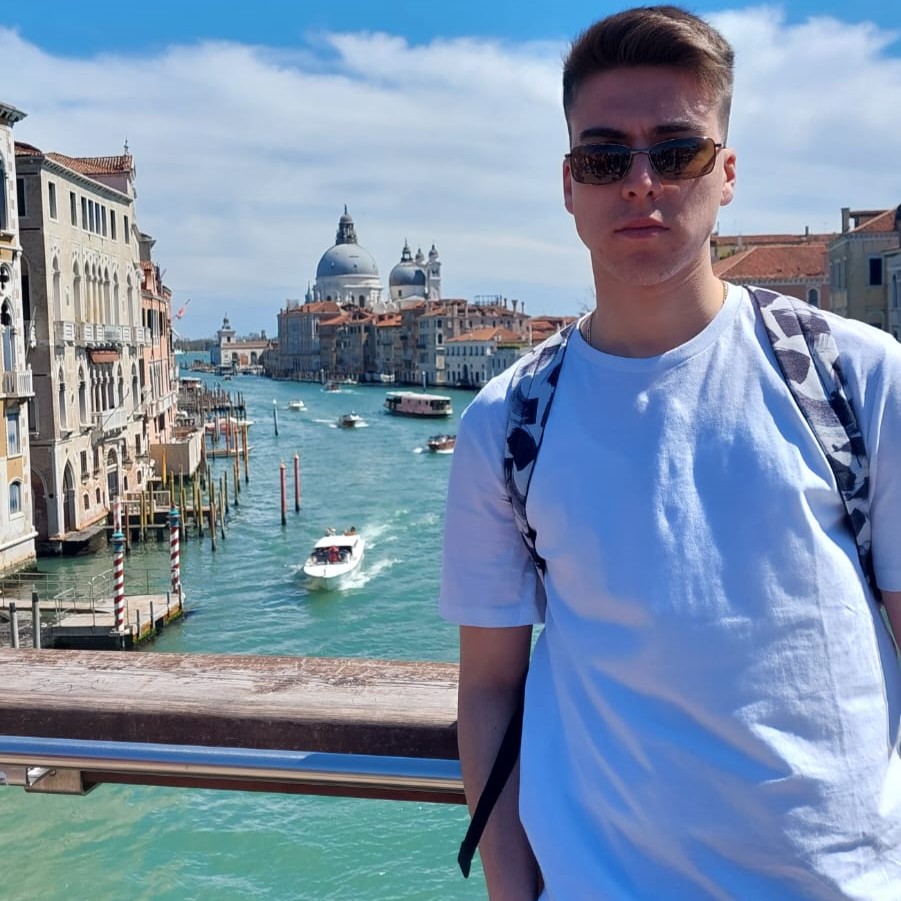 Ognjen Savic - Web Developer | HTML5, CSS3, SEO, UI/UX Design